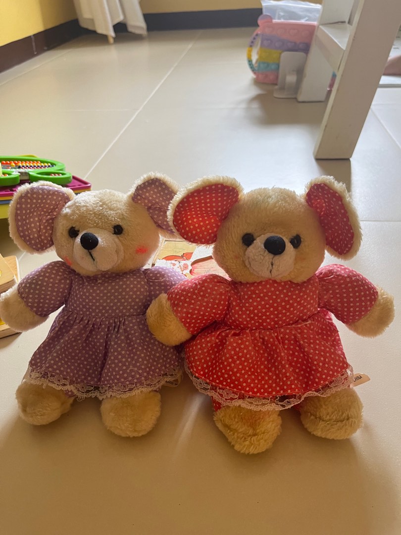 Take both teddy bears, Hobbies & Toys, Toys & Games on Carousell