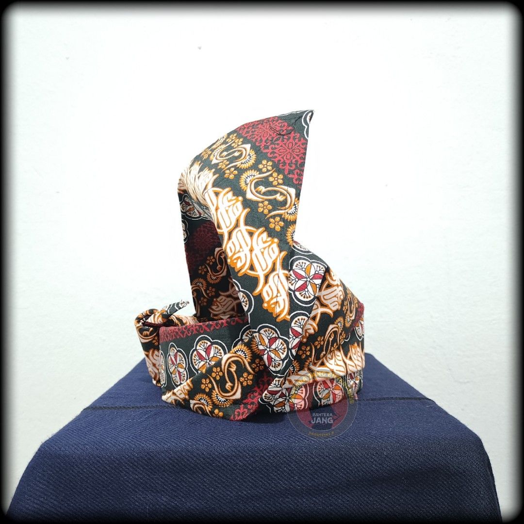 Tanjak Batik, Men's Fashion, Muslim Wear, Tops on Carousell