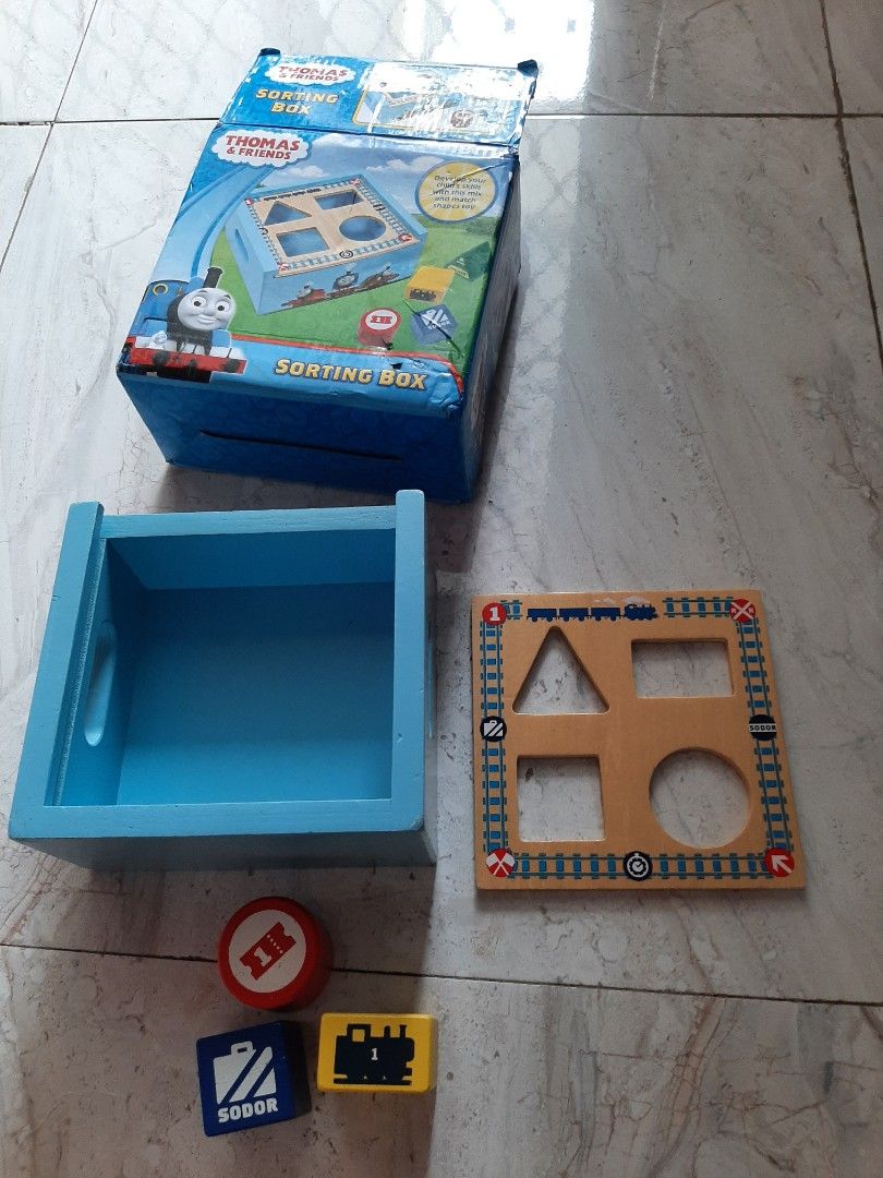 Thomas sorting box, Toys & Collectibles, Mainan di Carousell