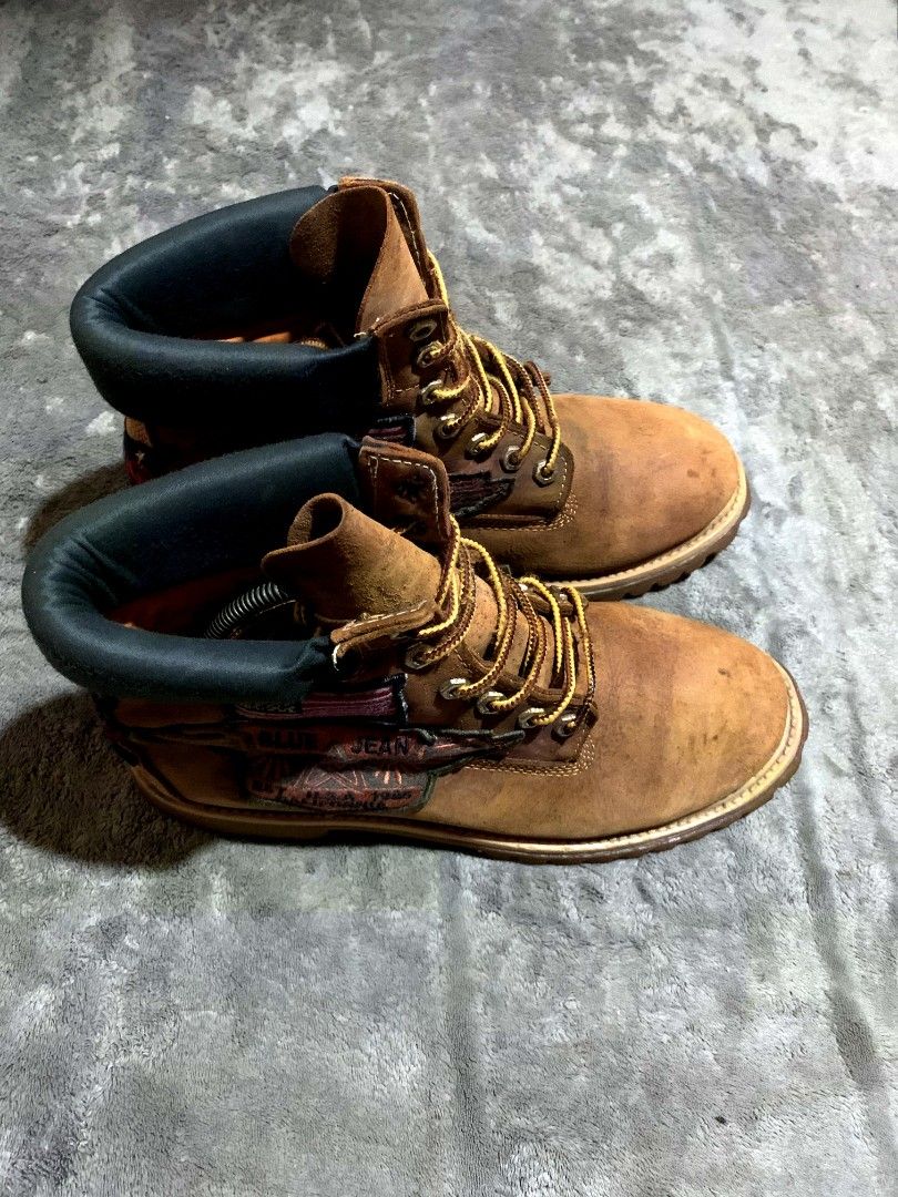 TIMBERLAND CLASSIC PREMIUM BOOTS CUSTOM PATCHES, Men's Fashion ...