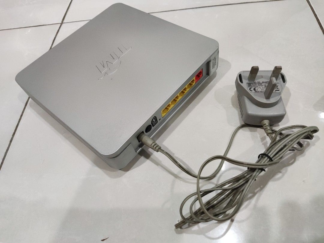 Tm Modem Router Silver Colour Computers And Tech Parts And Accessories Networking On Carousell