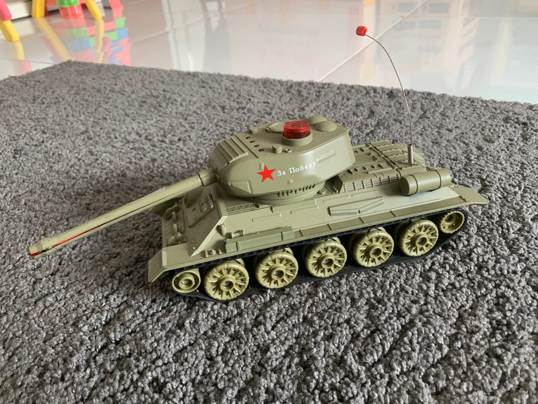 Toys - Tank, Toys & Collectibles, Mainan di Carousell