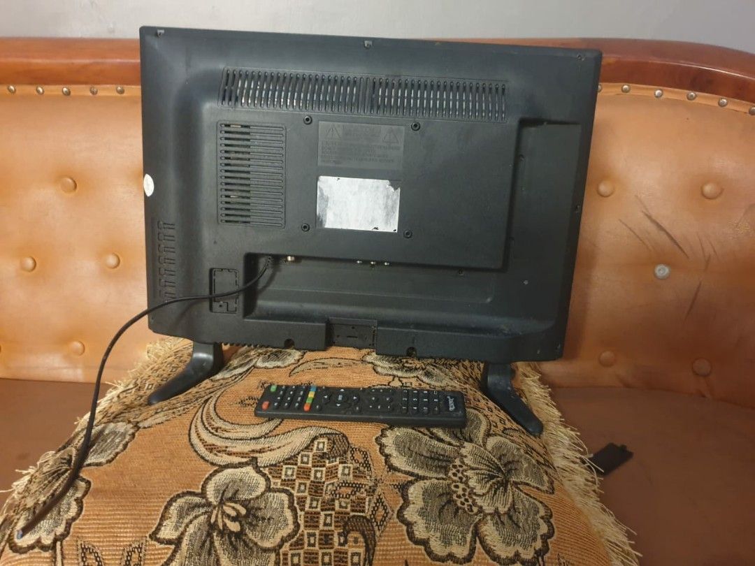 TV LED Merk TRISONIC Kondisi mati msh segel, Elektronik, TV ...