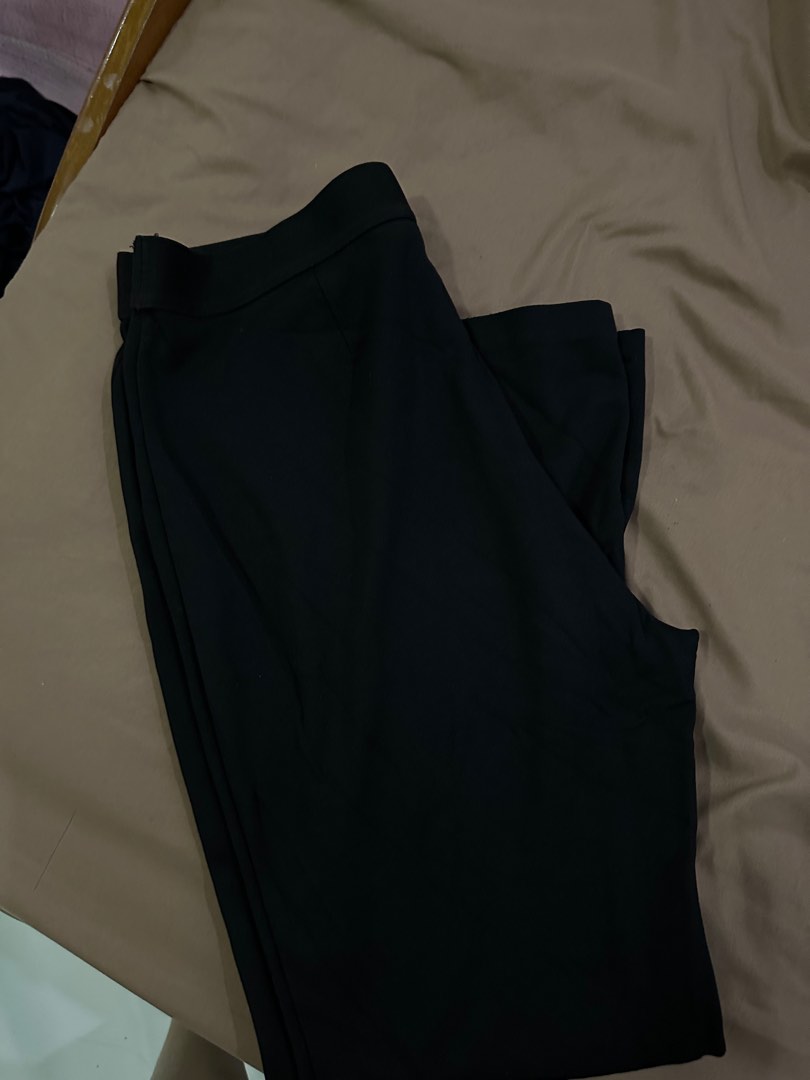 Uniqlo Trouser Garterized, Women's Fashion, Bottoms, Other Bottoms on ...