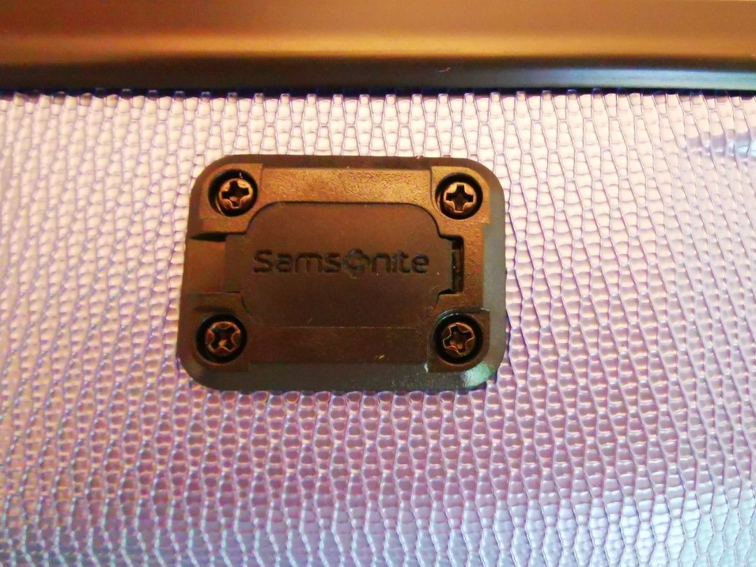 USA SAMSONITE Cabin Luggage With Built-in USB Port, Hobbies & Toys ...