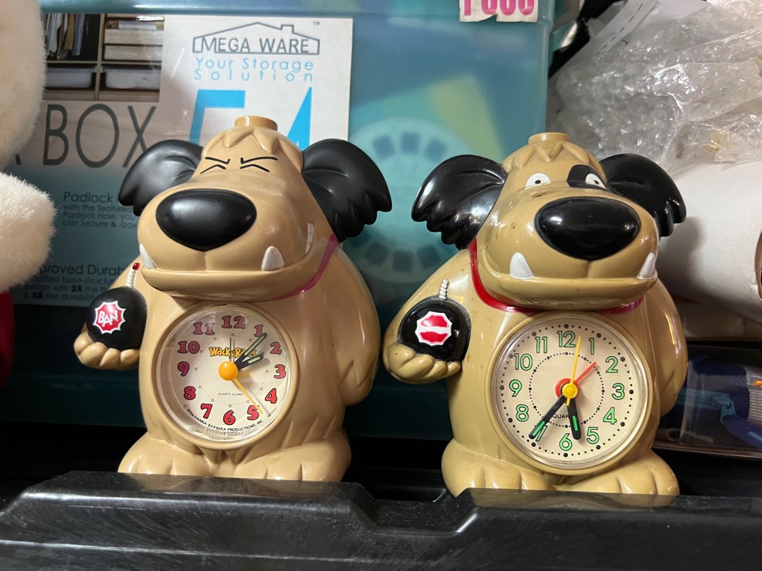 Wacky racers Muttley Alarm clock, Furniture & Home Living, Home Decor ...
