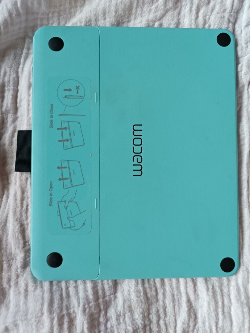 Wacom CTH-490/B0-CX Intuos Art - Medium Blue, Everything Else, Others ...