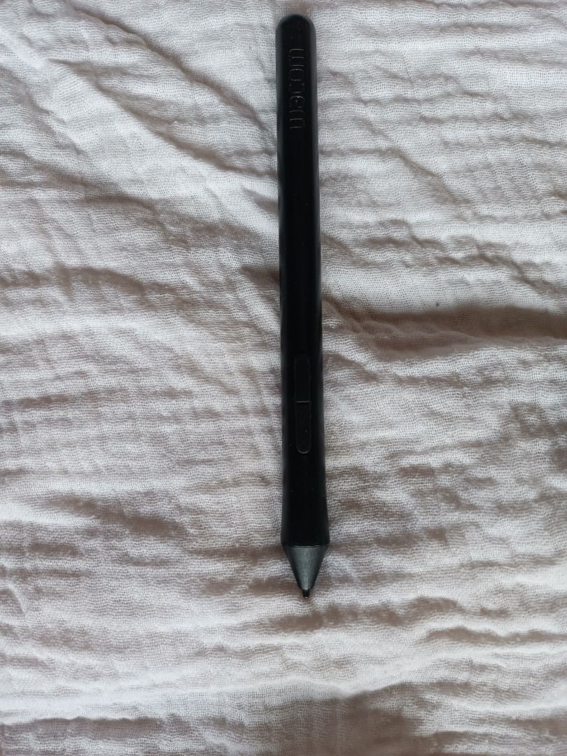 Wacom CTH-490/B0-CX Intuos Art - Medium Blue, Everything Else, Others ...