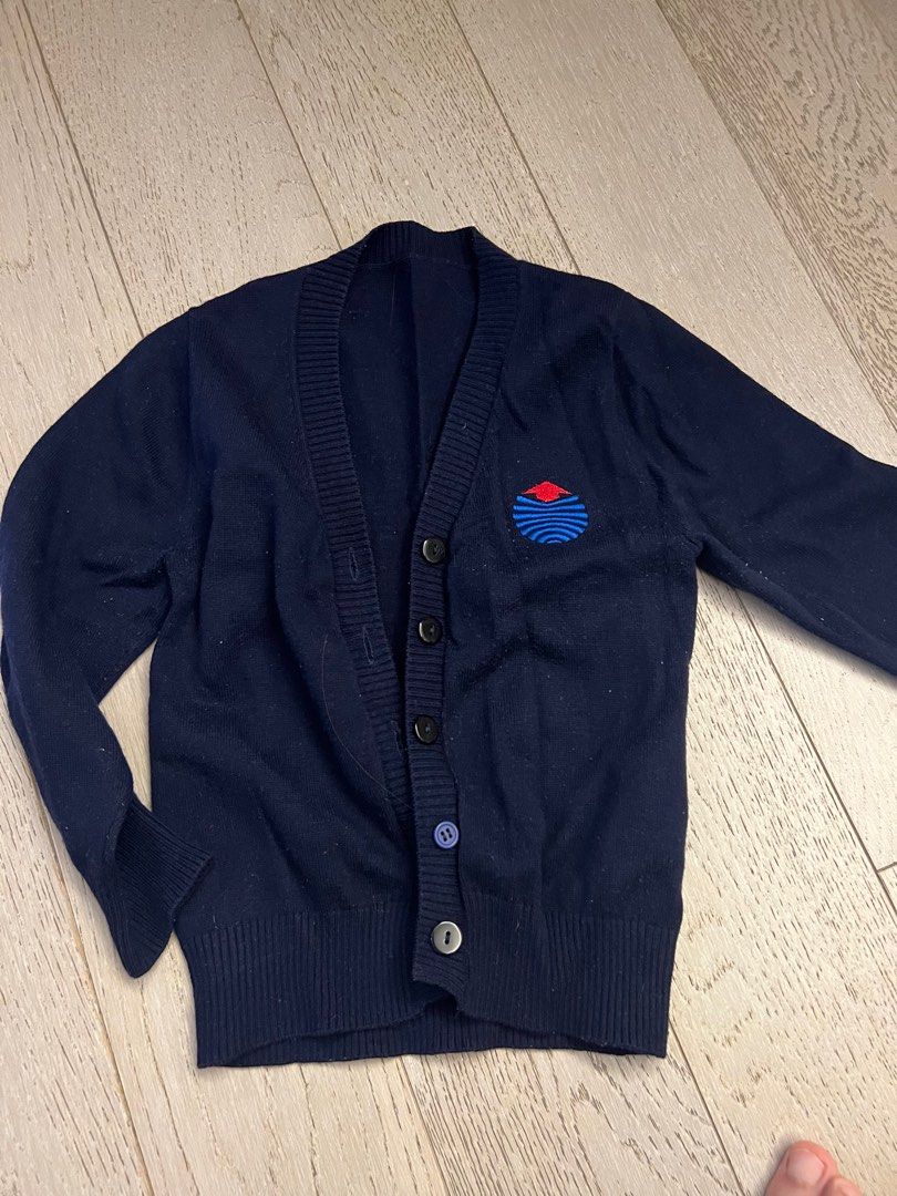 YCIS school uniform, 兒童＆孕婦用品, 嬰兒及小童流行時尚 - Carousell