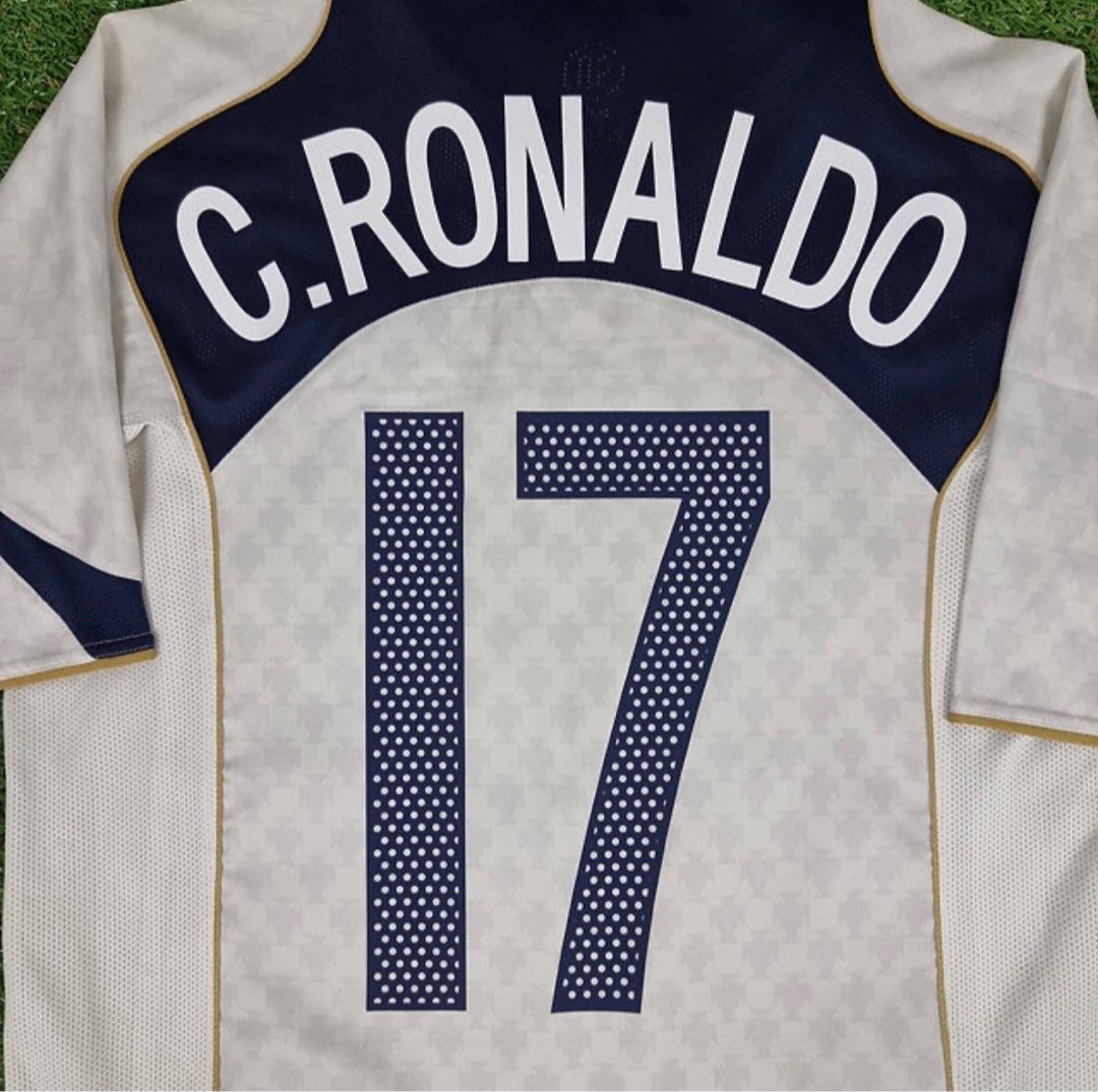 #17 CR7 Cristiano Ronaldo Portugal 2004/06 Away soccer/football jersey ...