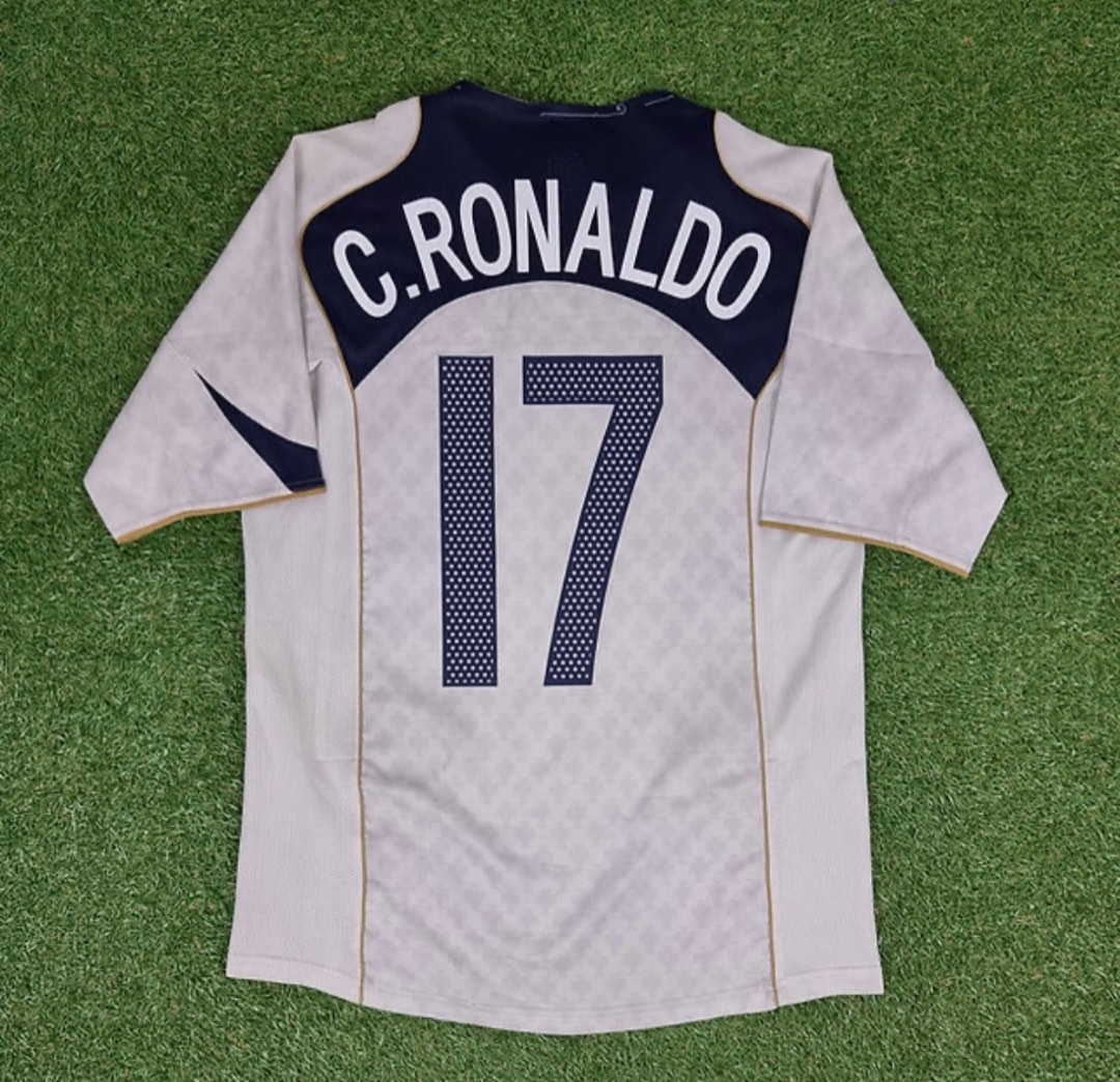 #17 CR7 Cristiano Ronaldo Portugal 2004/06 Away soccer/football jersey ...