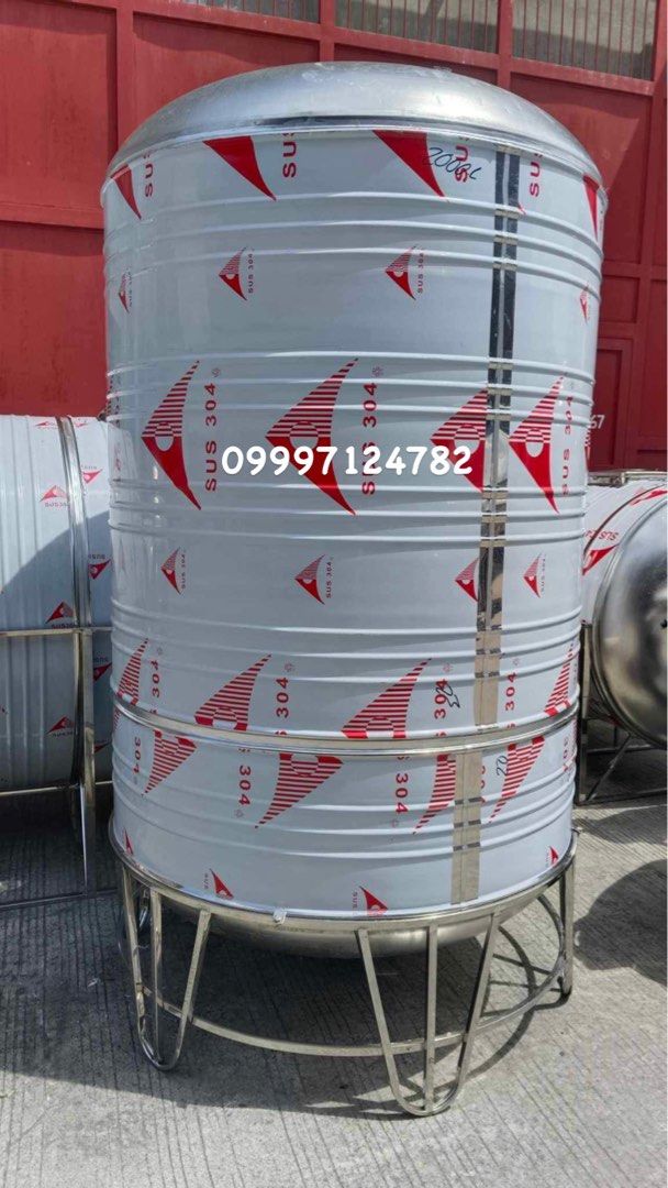 2000L Water Storage Tank, Commercial & Industrial, Construction Tools ...