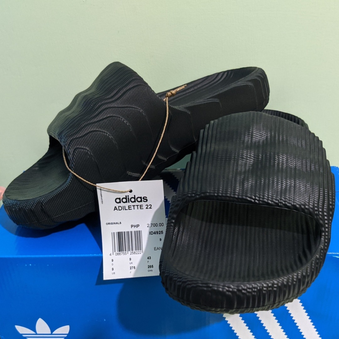 Adidas Adilette 22 Slides - Core Black 9 UK/US, Men's Fashion, Footwear, Slippers & Slides on ...