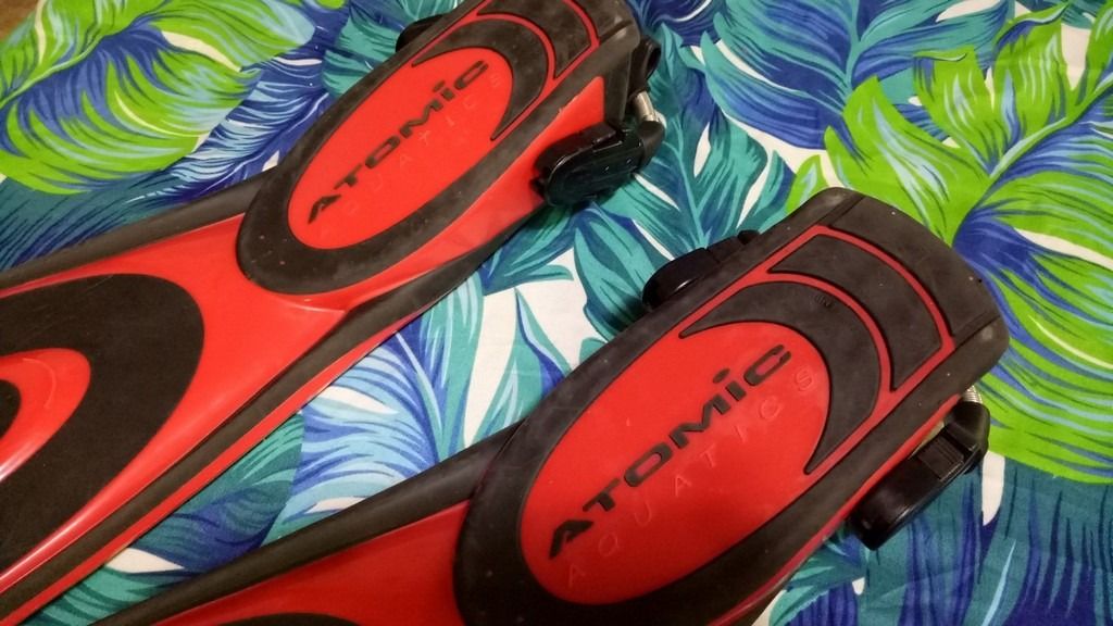Atomic Aquatics Scuba dive fins Red Blade fins flippers, Sports ...