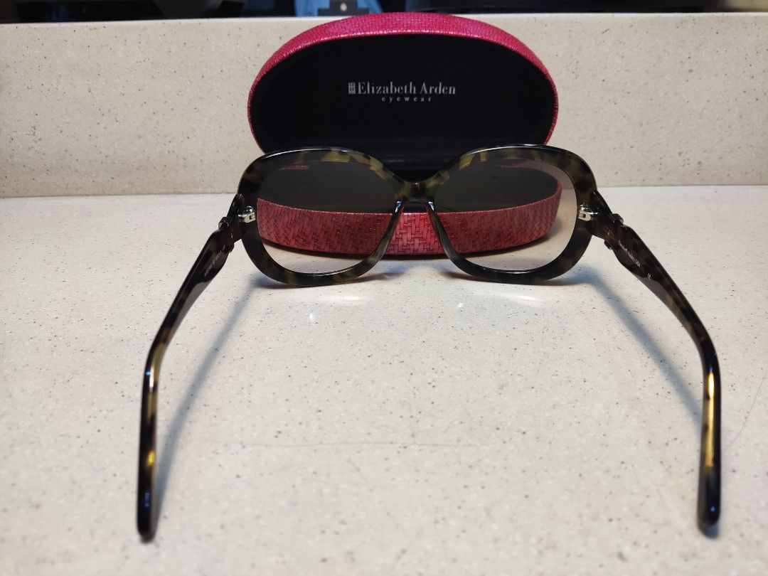 Authentic Elizabeth Arden sunglasses, Women's Fashion, Watches ...