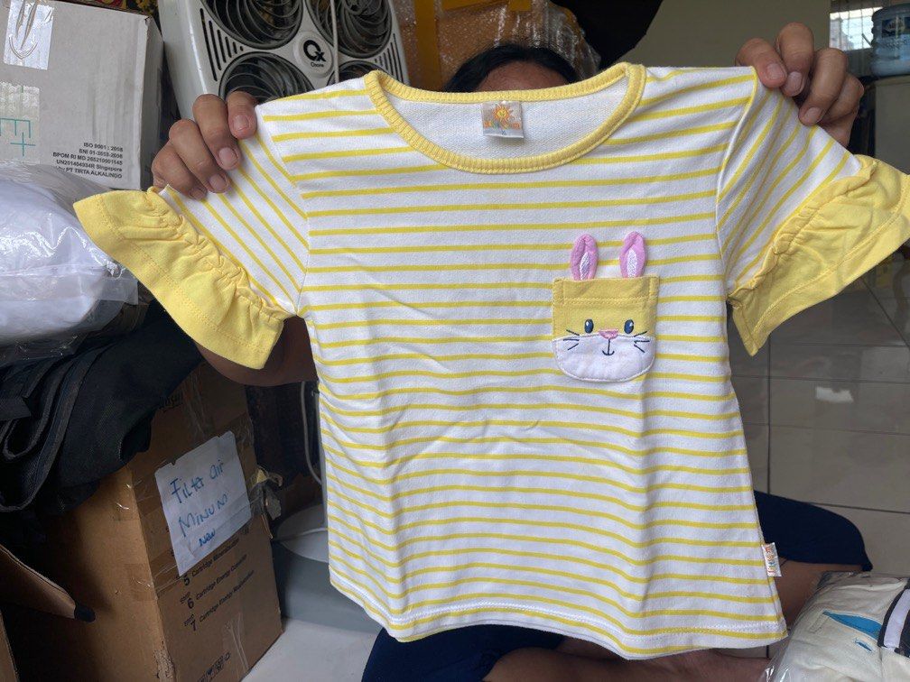 baju rabbit kuning ... brand sun smile uk 1-2 th, Bayi & Anak, Baju ...