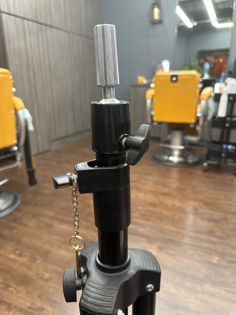 Barber/hairdresser tripod stand for head mannequin, Beauty & Personal ...