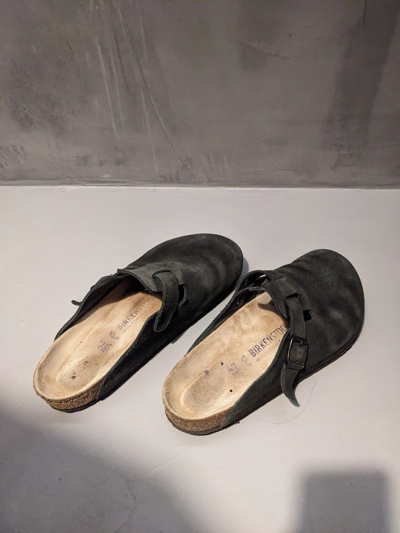 Birkenstock Boston slides, Men's Fashion, Footwear, Flipflops and ...