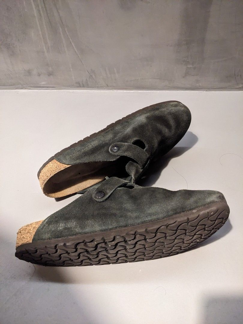 Birkenstock Boston slides, Men's Fashion, Footwear, Flipflops and ...