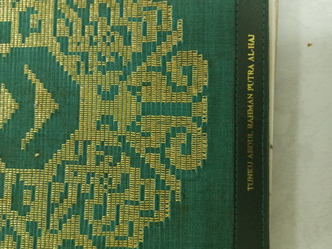 Buku kain songket, Hobbies & Toys, Collectibles & Memorabilia, Vintage ...