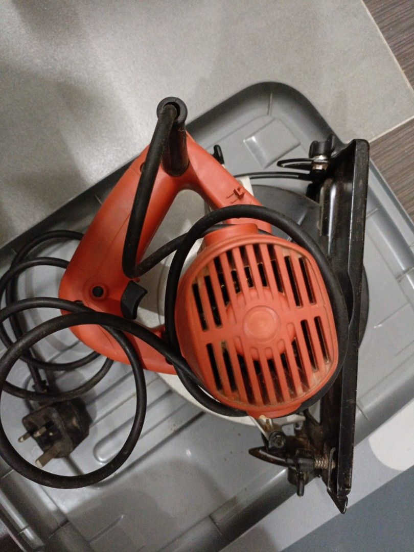 Circular Saw - maktec MT580 by Makita, 4 F-Clamps, in box, Furniture ...