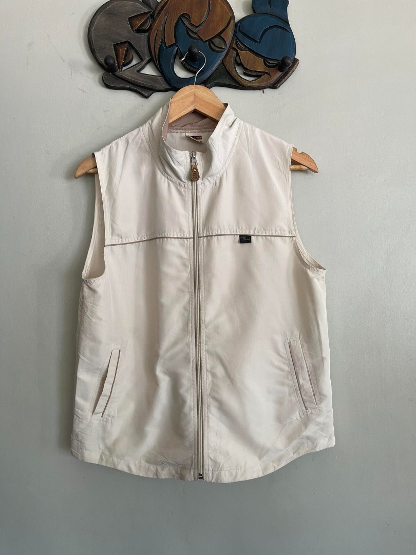 Cream Vest, Men's Fashion, Coats, Jackets and Outerwear on Carousell