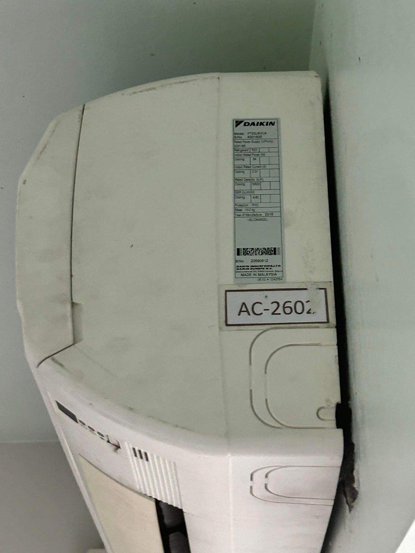DAIKIN NON INVERTER SPLIT TYPE AIR CON 2HP, TV & Home Appliances, Air ...