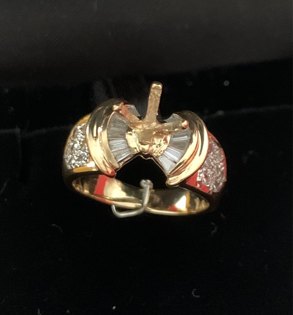 Diamond/Gold Ring Casing, Women's Fashion, Jewelry & Organisers, Rings ...