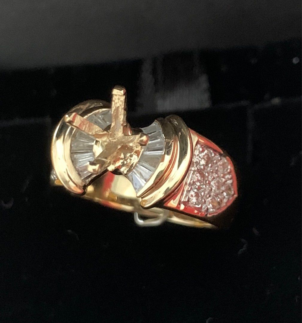 Diamond/Gold Ring Casing, Women's Fashion, Jewelry & Organisers, Rings ...