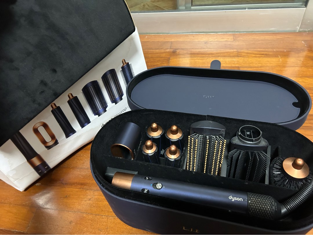 Dyson AirWrap Full Set Complete (Retail: $799), Beauty & Personal Care ...