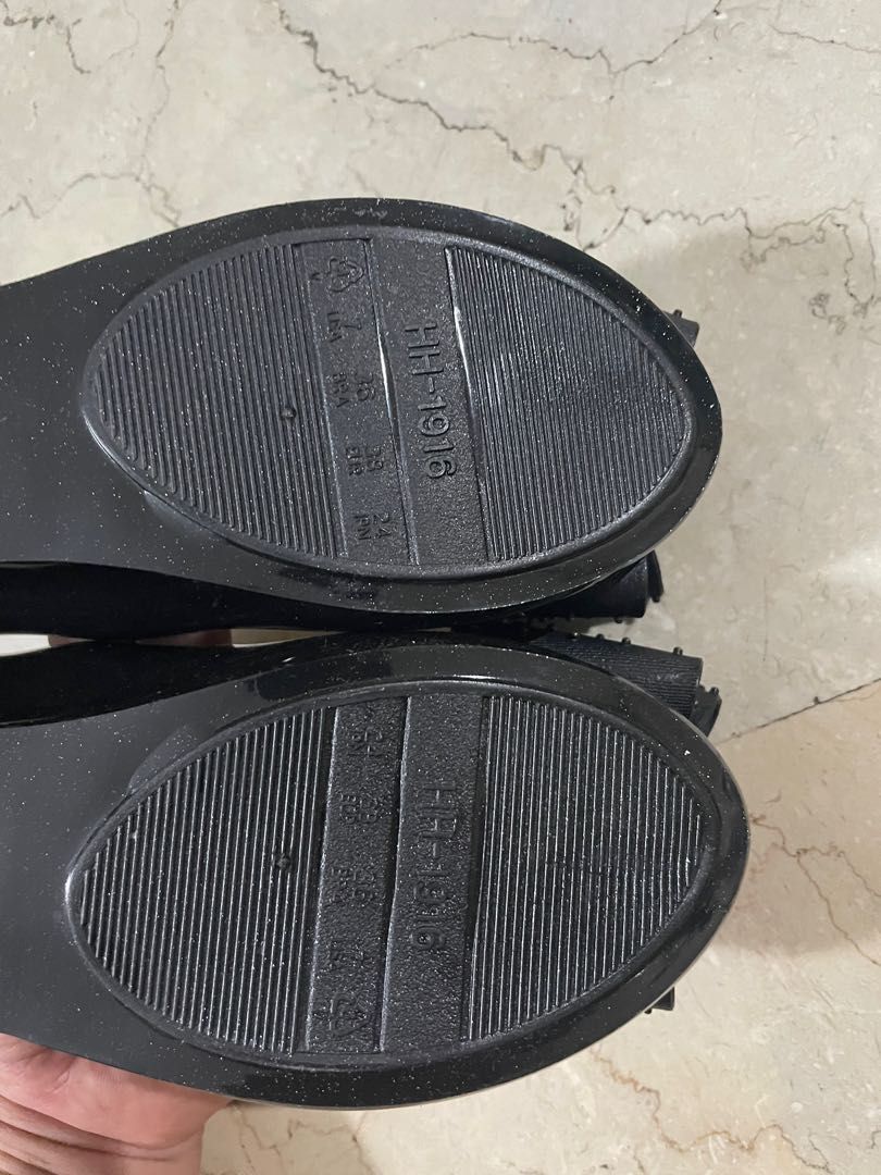 figliarina shoe, Women's Fashion, Footwear, Flats & Sandals on Carousell