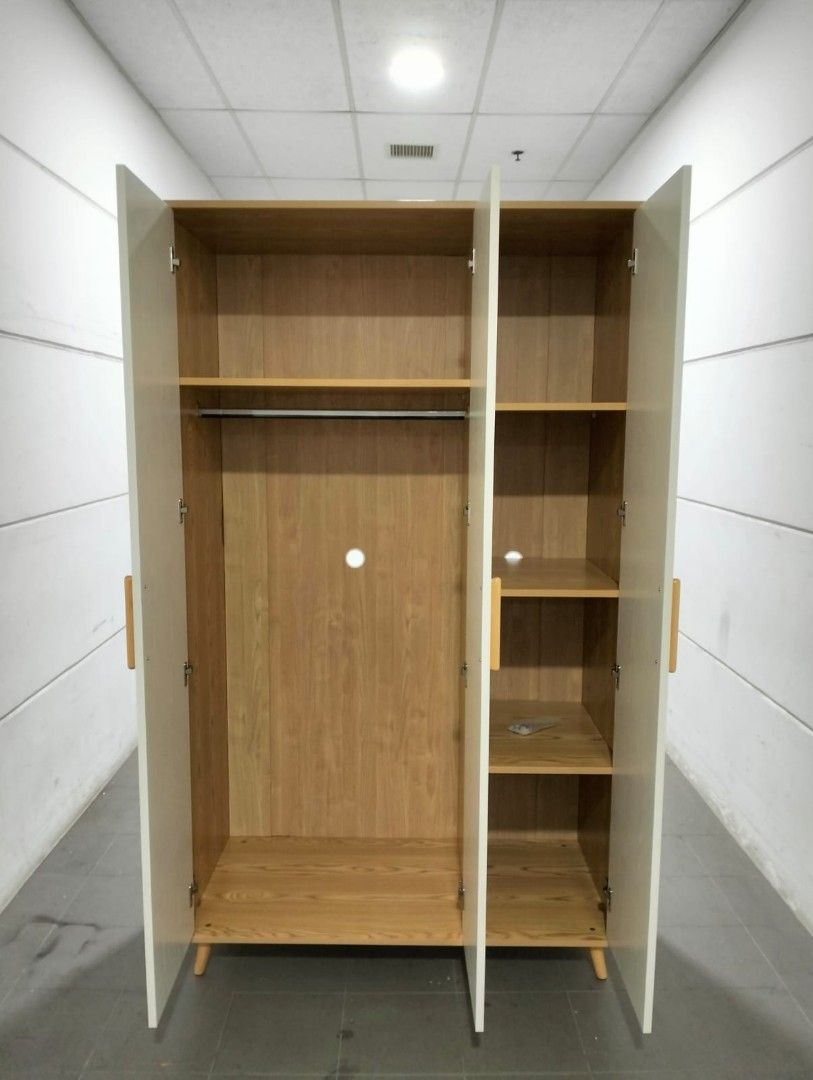 FRENIA 1.2M Wardrobe, Furniture & Home Living, Furniture, Shelves ...