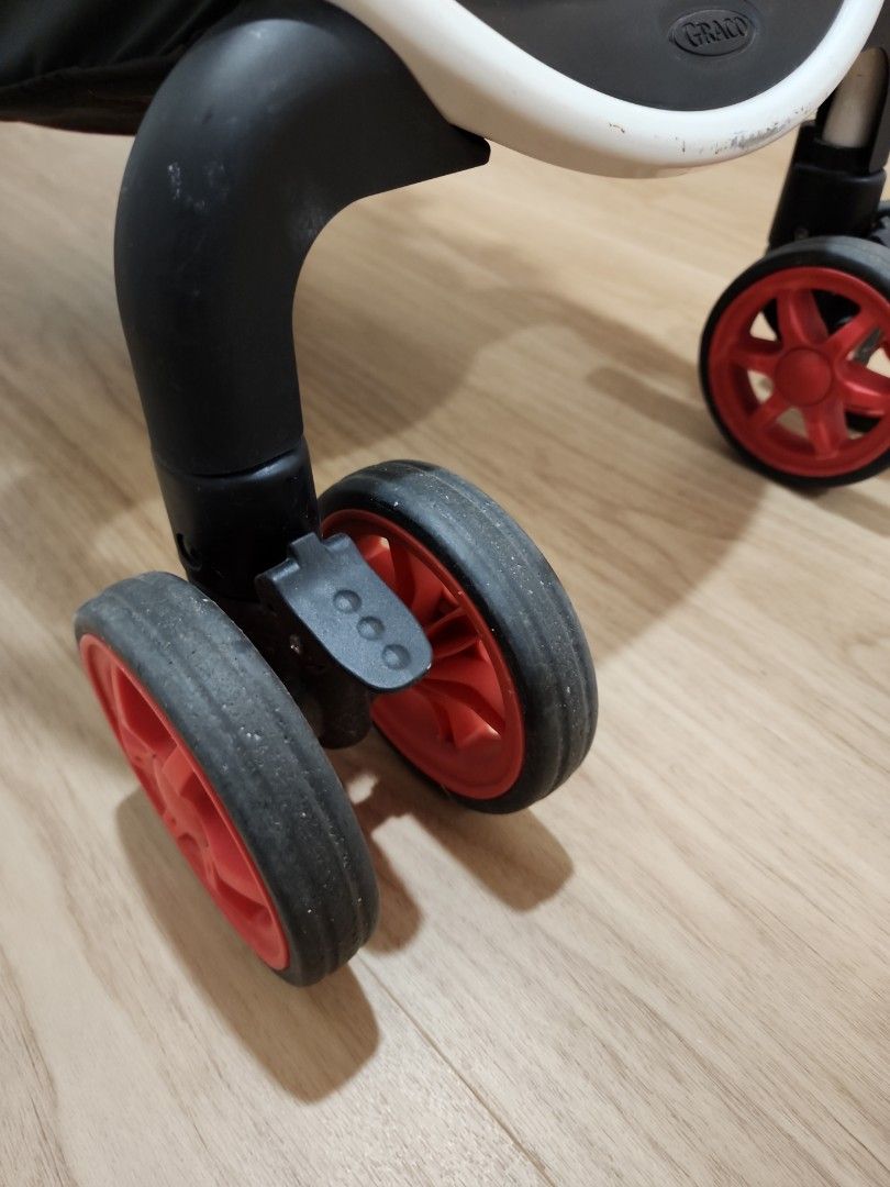 Graco Hello Kitty Sanrio Baby Stroller Japan Red Citilite, Babies ...