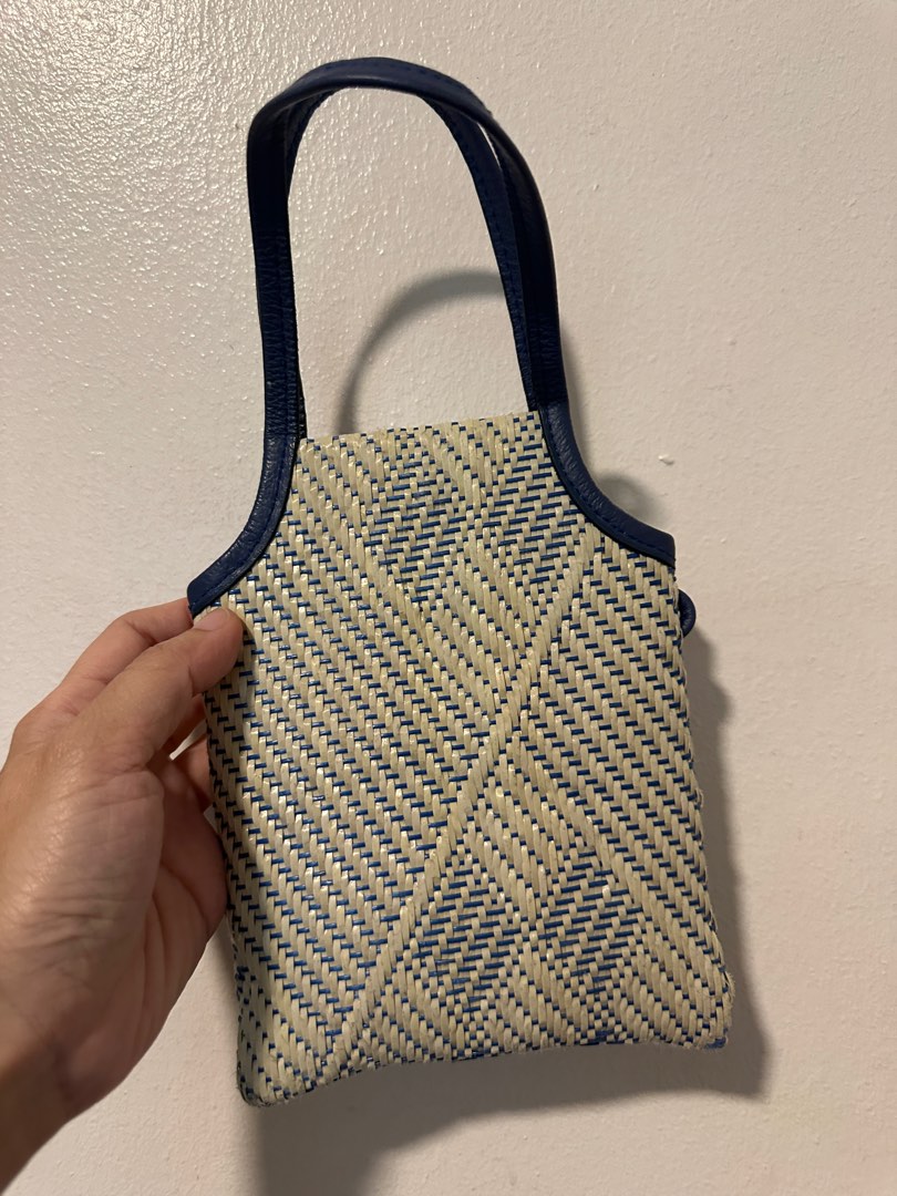 Halo Halo bag, Luxury, Bags & Wallets on Carousell