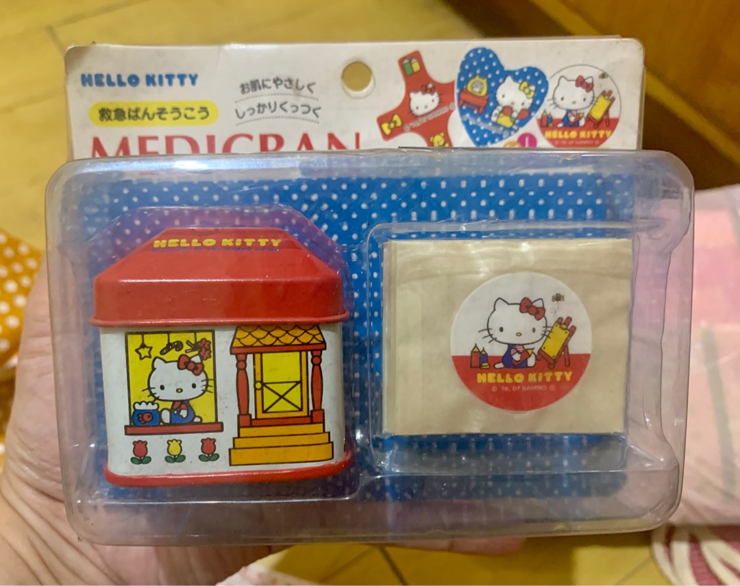 Hello Kitty Band Aid Set, Hobbies & Toys, Memorabilia & Collectibles ...
