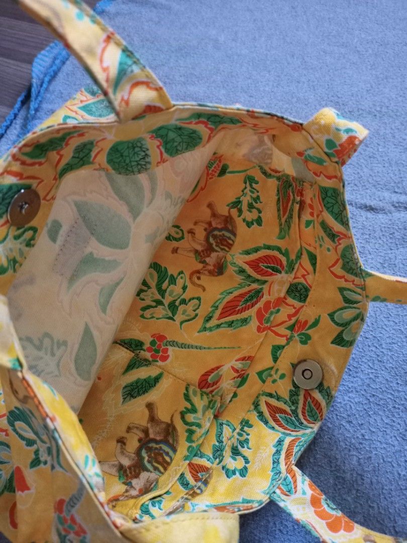 Jim Thompson Tote Bag, Luxury, Bags & Wallets on Carousell