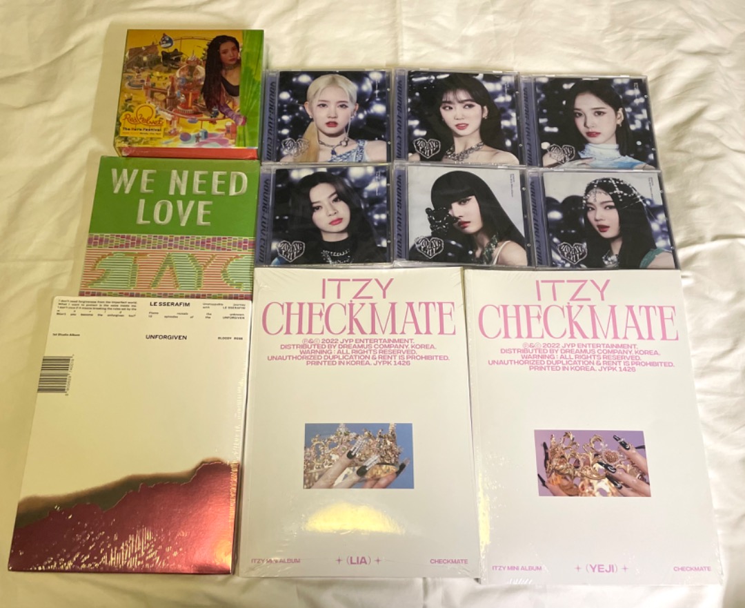 lesserafim stayc red velvet sealed albums, Hobbies & Toys, Memorabilia ...