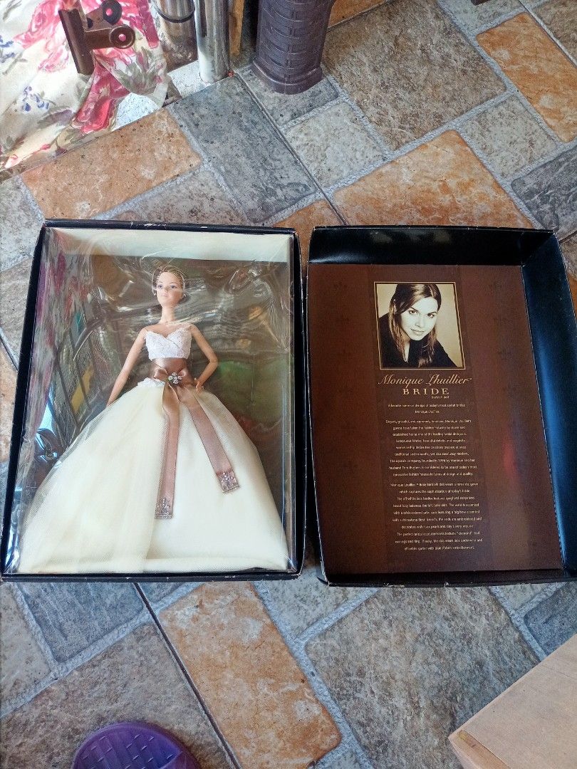 Monique Lhuillier BRIDE BARBIE COLLECTOR, Hobbies & Toys, Memorabilia ...