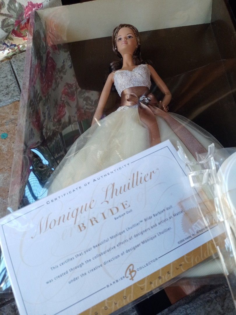 Monique Lhuillier BRIDE BARBIE COLLECTOR, Hobbies & Toys, Memorabilia ...