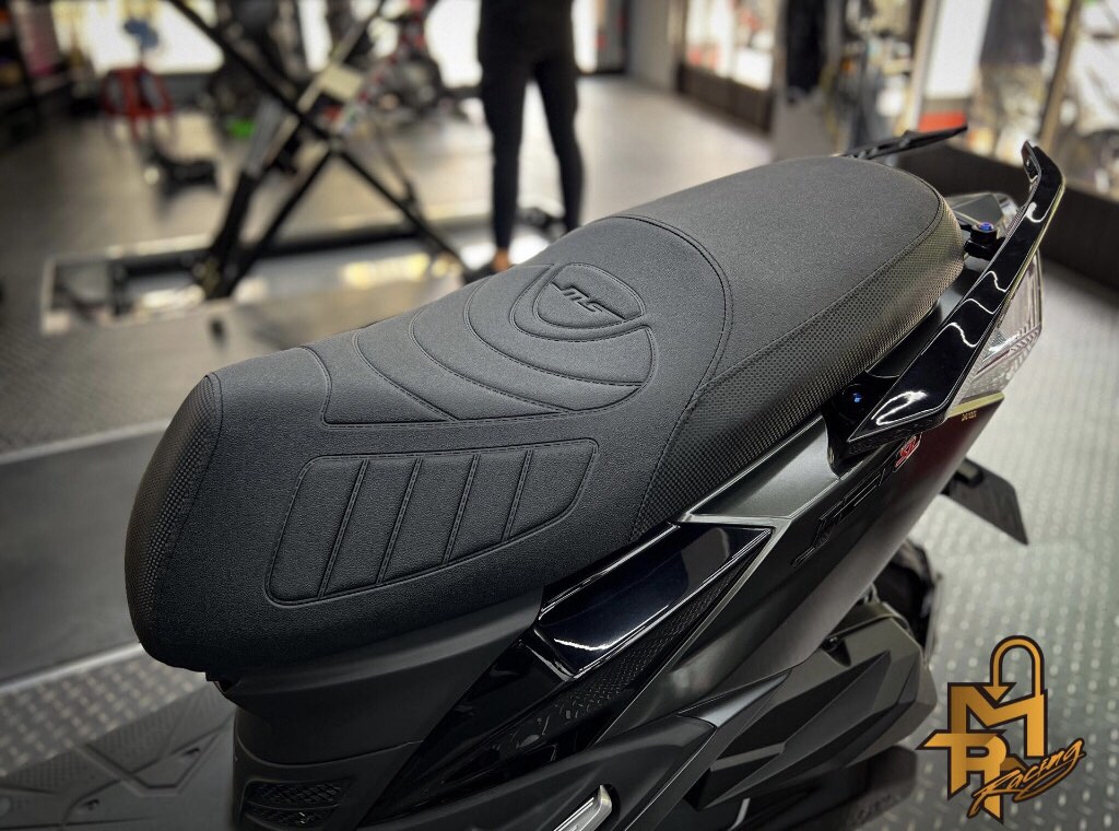 MTRT 電單車坐墊 天王椅 Force 全新, 電單車買賣 - Carousell