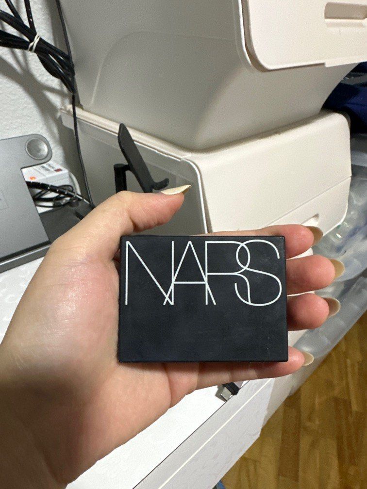 Nars translucent crystal 3g, Beauty & Personal Care, Face, Face Care on Carousell