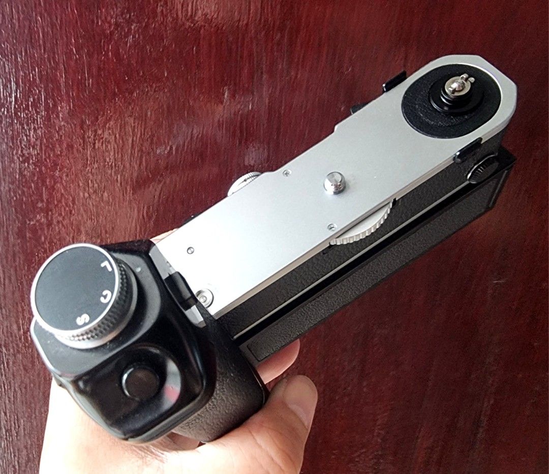 Nikon MD2 Motor Drive with MD1 Battery Pack for F2, Photography ...