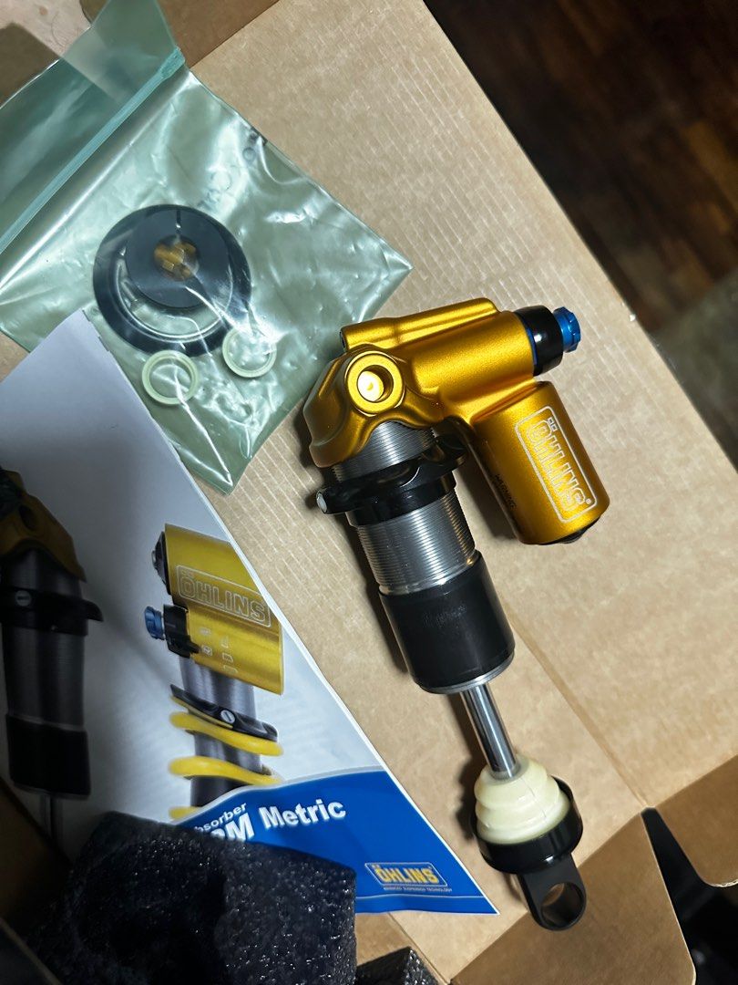 Ohlins TTX22M Coil Trunnion Mount 185 X 55 shock, Sports Equipment ...
