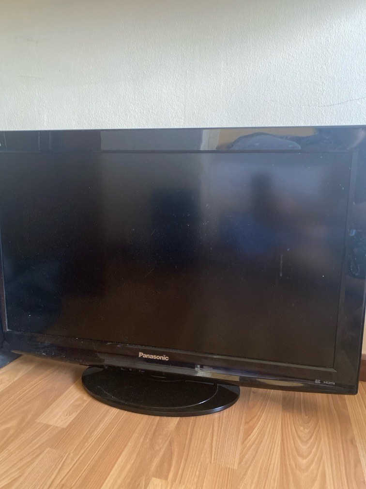 Panasonic TV TH-L32X10S, TV & Home Appliances, TV & Entertainment, TV ...