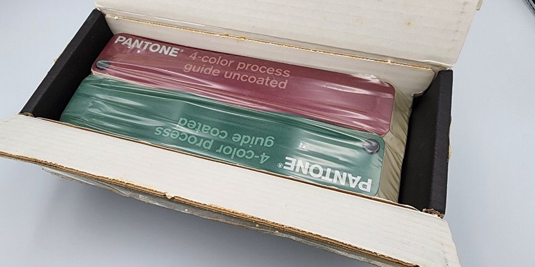 PANTONE 4-Color Process Guide Uncoated, and Uncoated, Everything Else ...