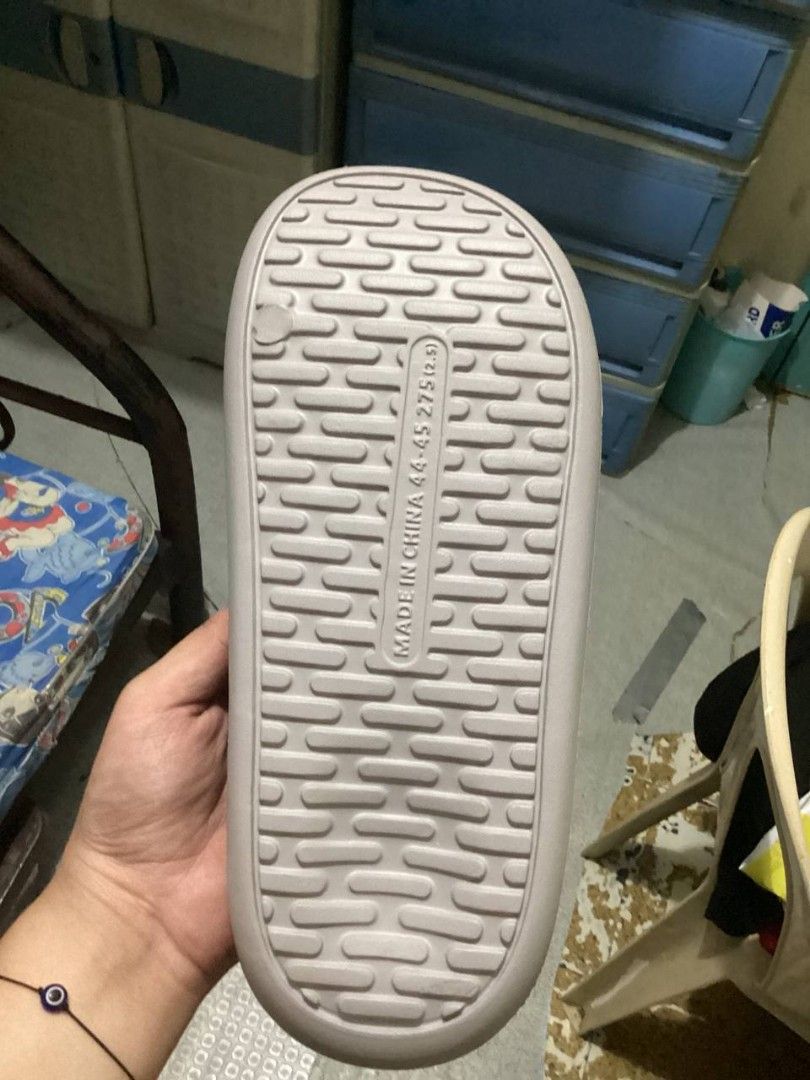 POSEE Slides Cat Claw, Men's Fashion, Footwear, Slippers & Slides on ...