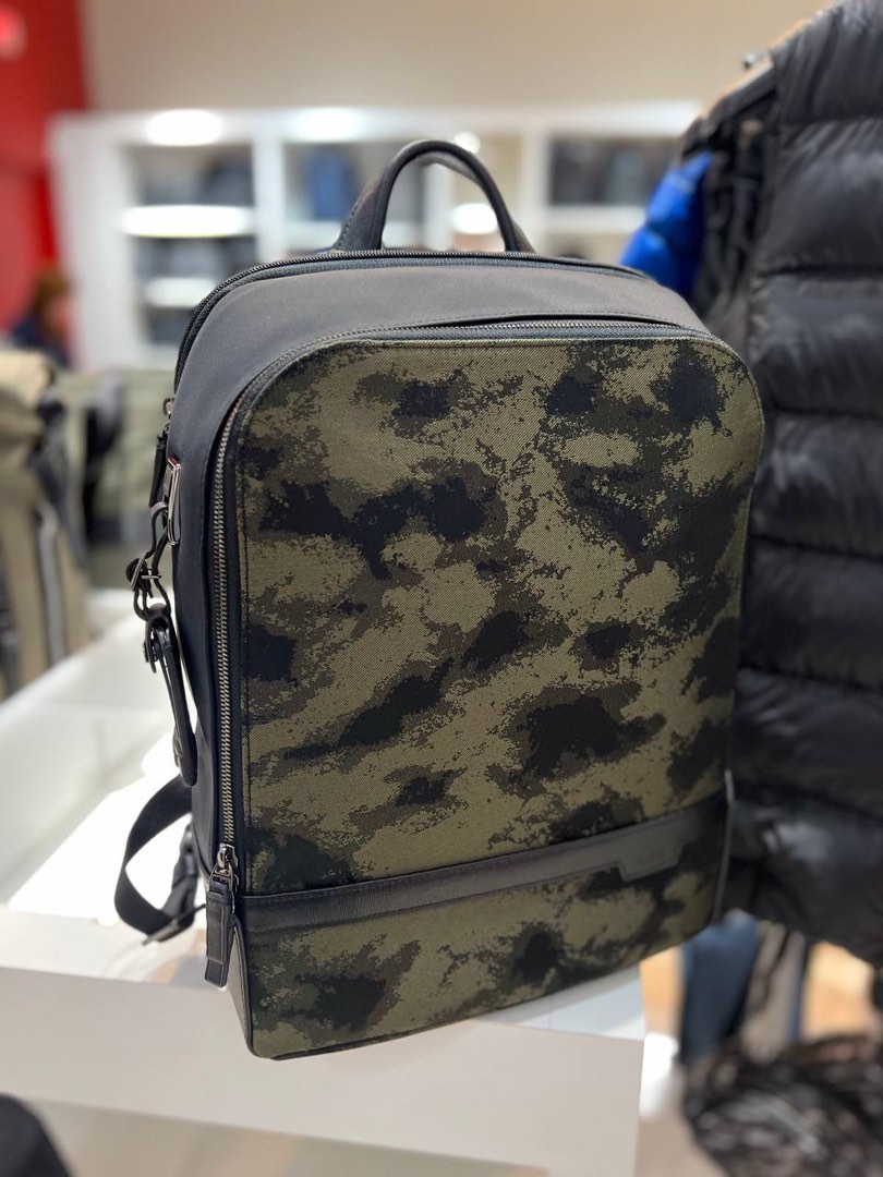 (PREORDER) TUMI WILLIAM BACKPACK, Men's Fashion, Bags, Backpacks on Carousell