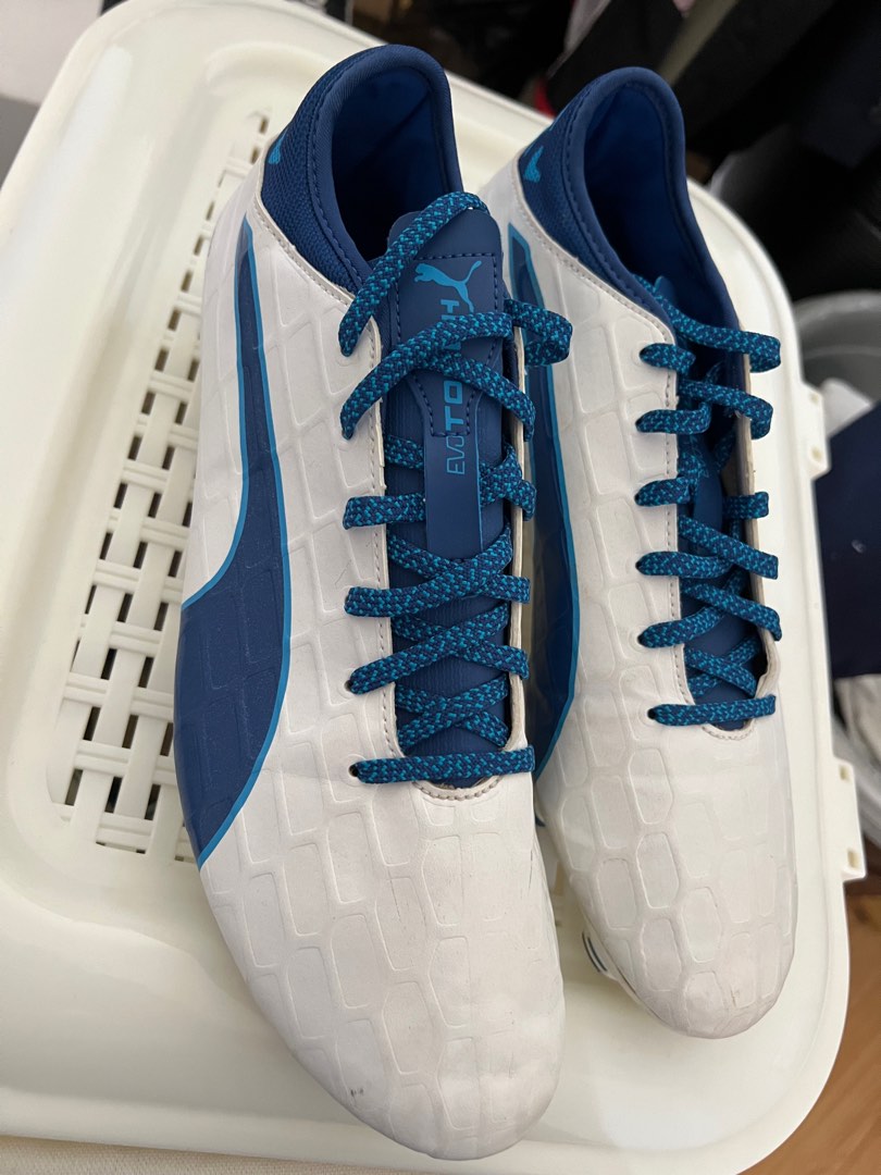 Puma Soccer/Football shoes, Men's Fashion, Footwear, Sneakers on Carousell