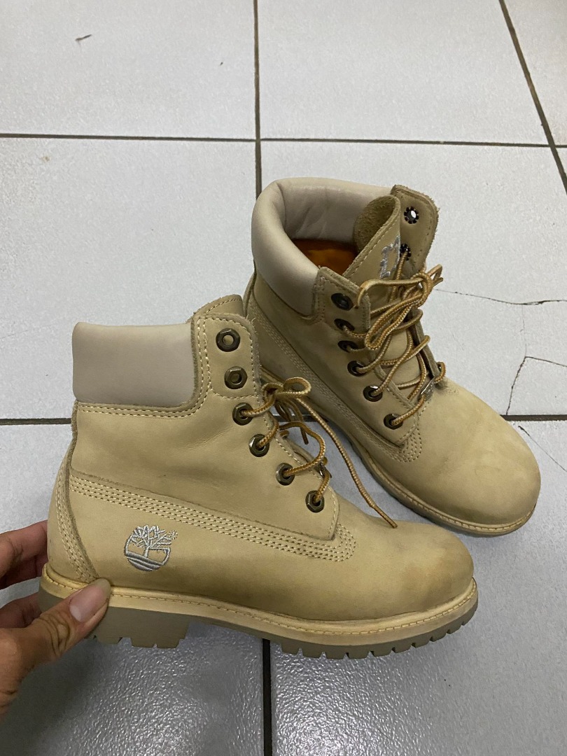 Rare Timberland, Women's Fashion, Footwear, Boots on Carousell