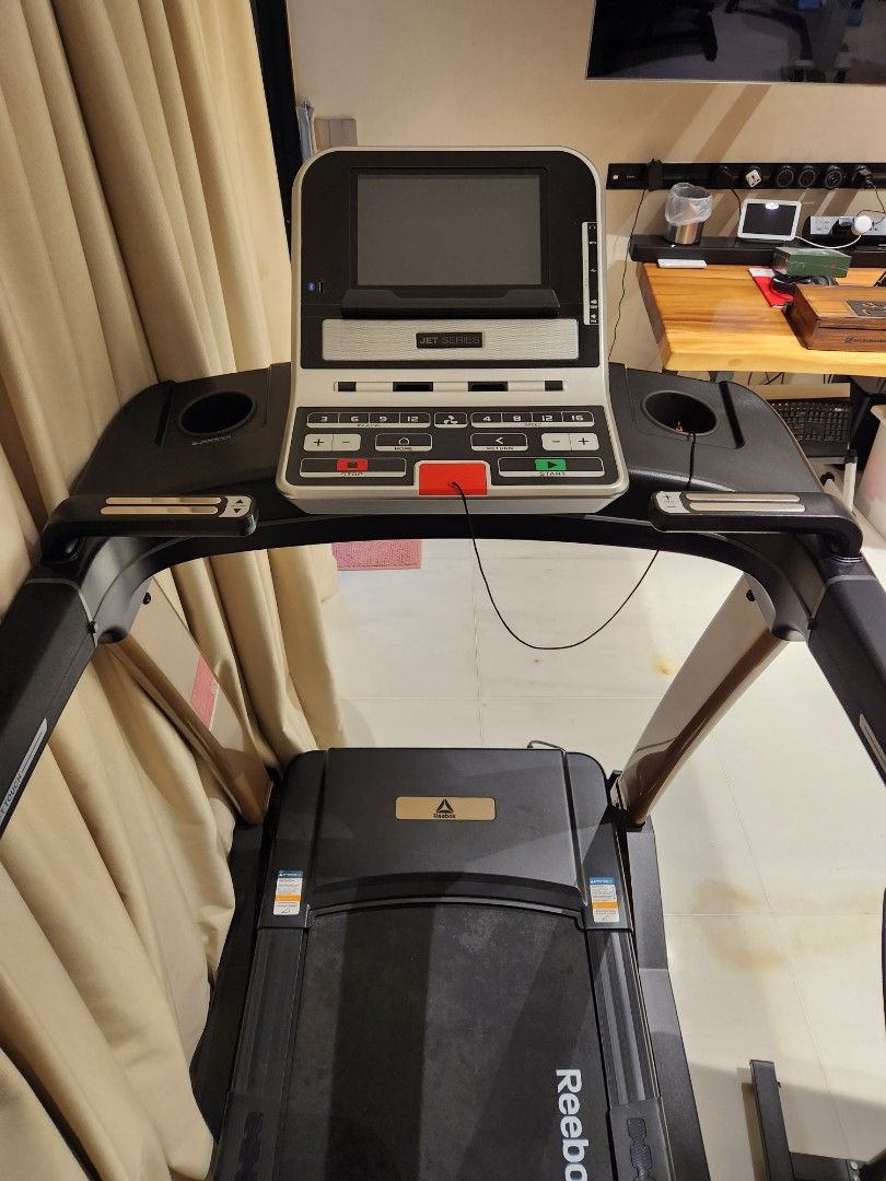 Reebok Treadmill, Sports Equipment, Exercise & Fitness, Cardio ...